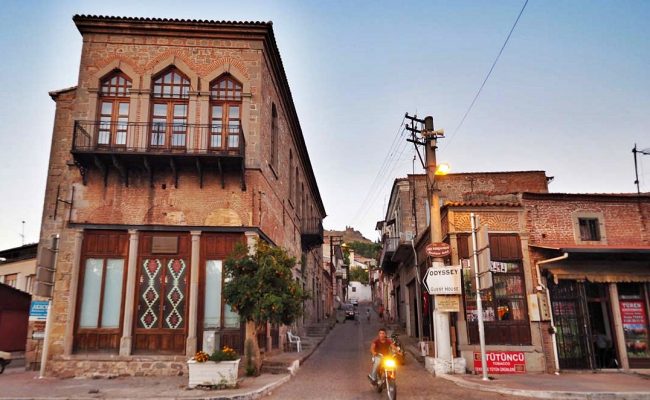 Bergama Gezilecek Yerler - Gezicini.com