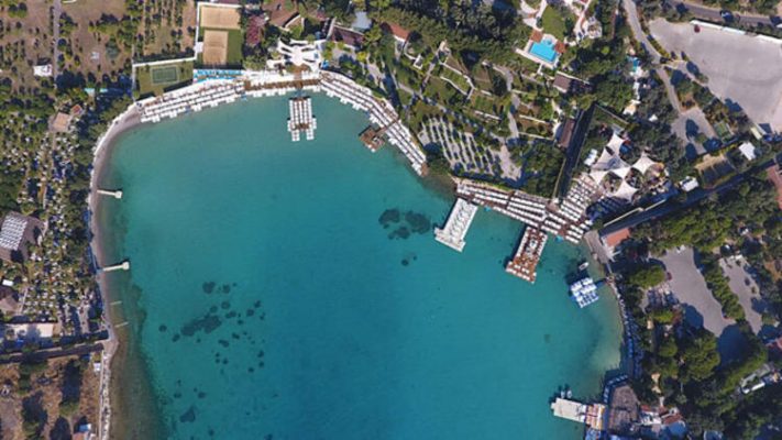 Ayayorgi Koyu Plajı Çeşme - Gezicini.com